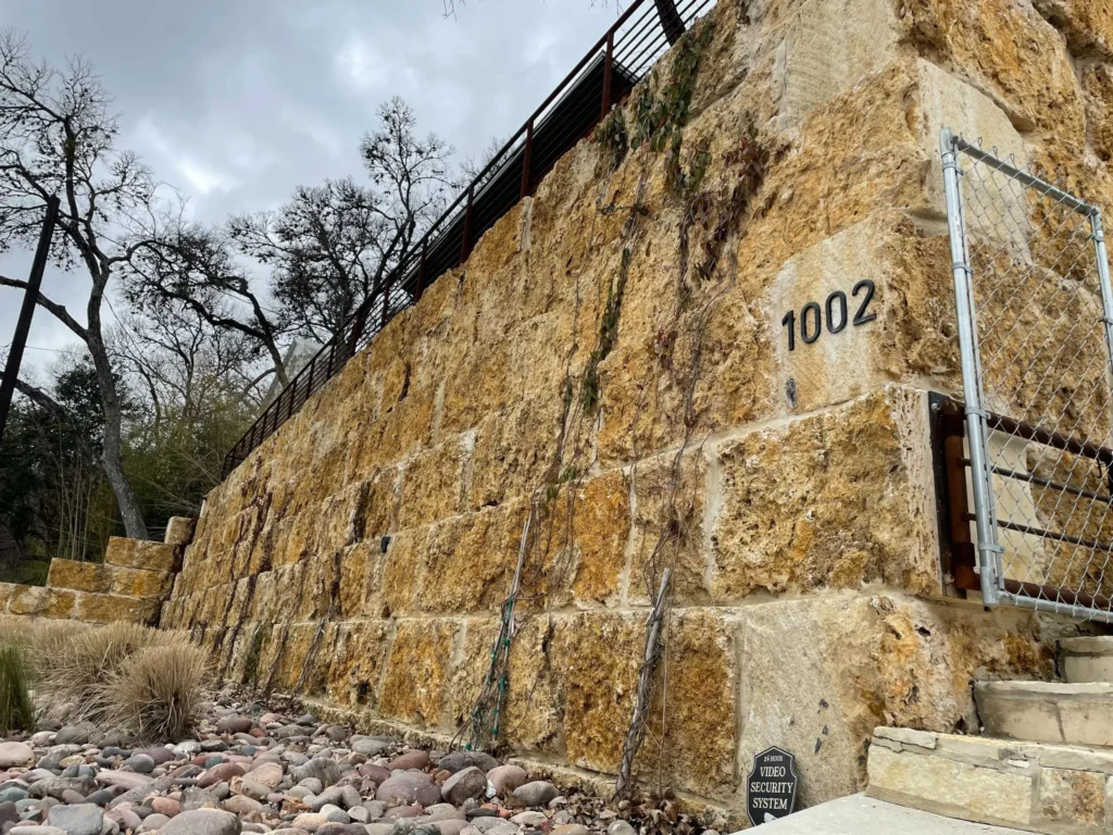 lp/retaining-wall-estimate - Austin Block Company